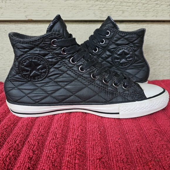 Converse | Shoes | Converse Chuck Taylor All Star Black Quilted Lined ...